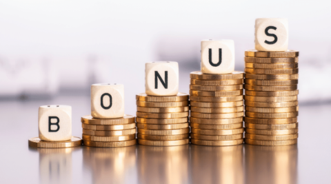 How Much Do The Big 4 Accountancy Firms Pay In Bonuses? | The ...